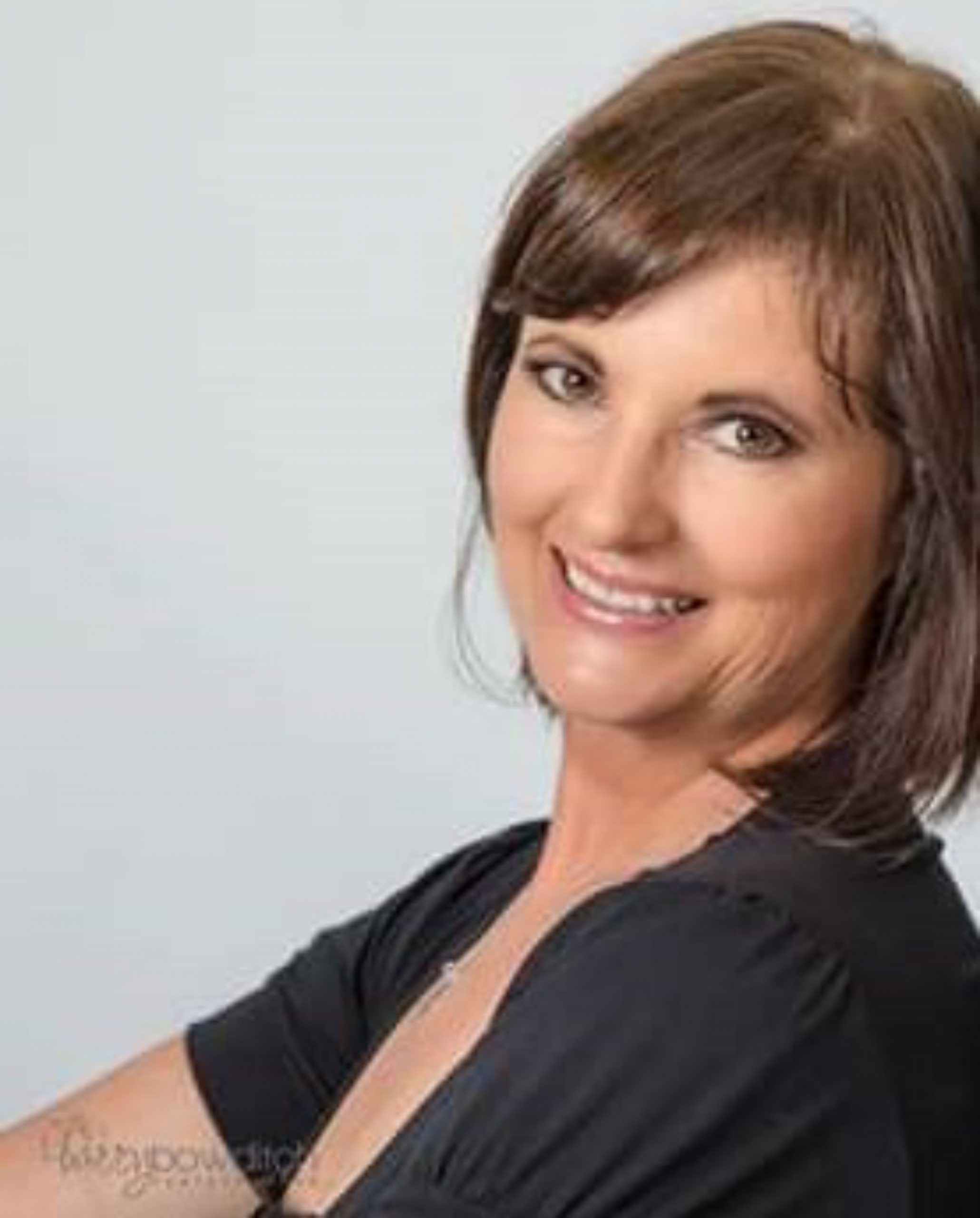 Fiona Bowden – Sharon Castle